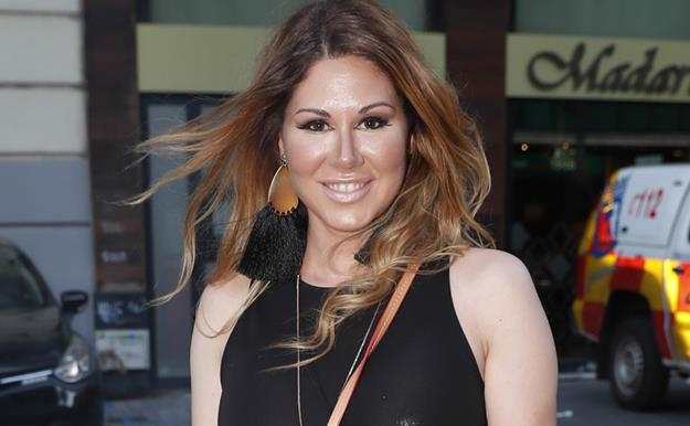 Tamara, cantante de boleros y primera expulsada oficial de MasterChef ...