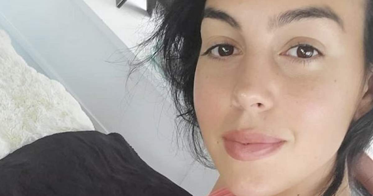 Sin maquillaje y planchando: el lado más desconocido y natural de ...