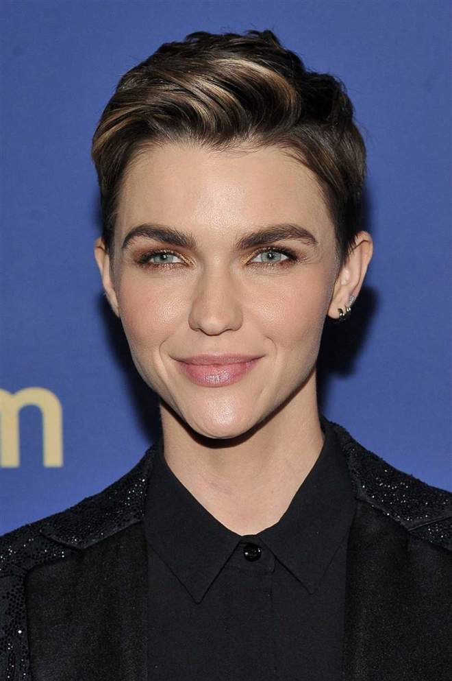 Pelo corto mujer: 40 estilos que son tendencia en 2025 para mujeres de ...