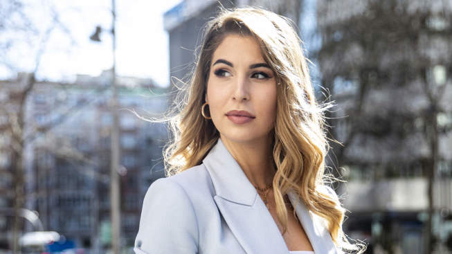 La dura lucha de la infuencer Sara Cisneros: su hermana Paula, de 15 ...