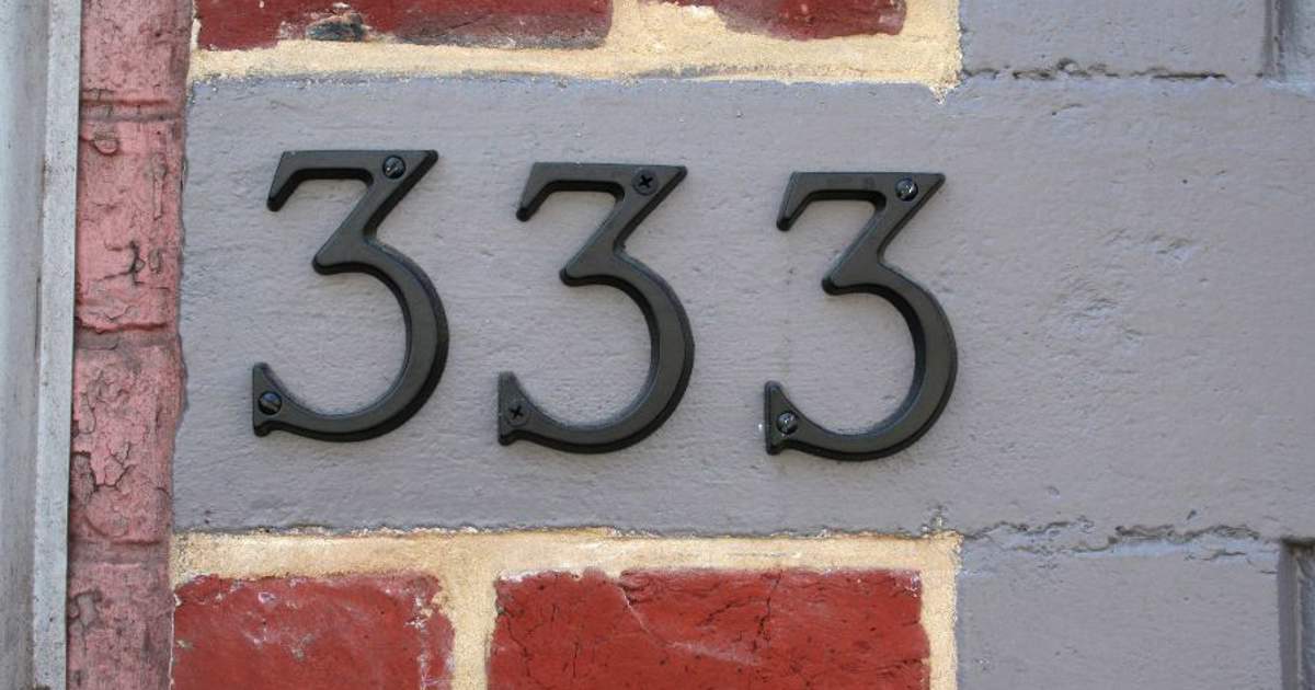 Significado del número 333 en numerología: amor, dinero y compatibilidades