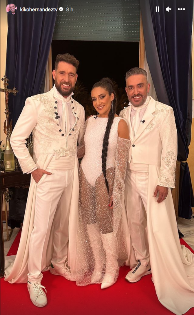 Kiko Hernández y Fran Antón dan sus primeras y emotivas Campanadas con beso incluido