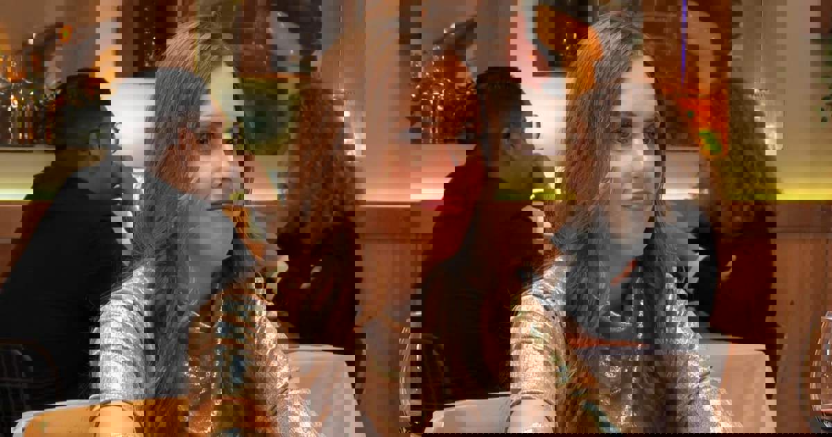 El acoso y derribo de María a Carlos en 'First Dates': "Está muerto en ...