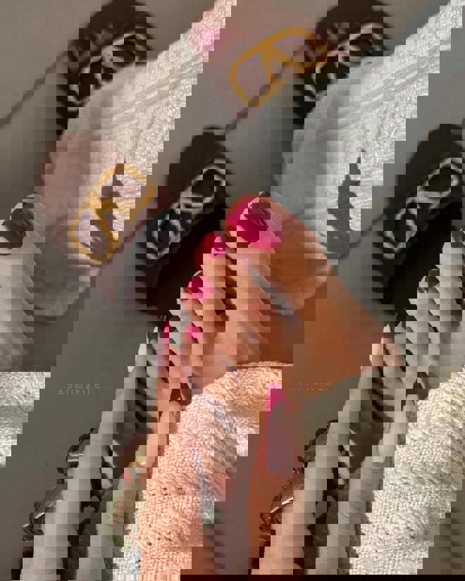 Estos colores de uñas de pies tendencia hacen que cualquier sandalia ...