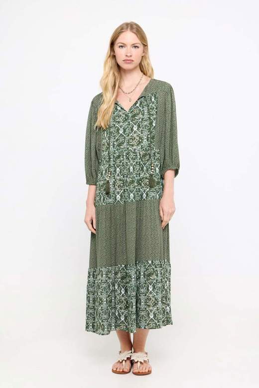 10 vestidos boho de Cortefiel para llevar con botas cowboy en otoño ...