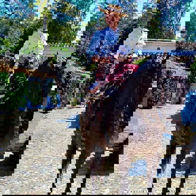 Localizamos a Karina Pau, la ex novia de Julián Muñoz que fue eclipsada ...