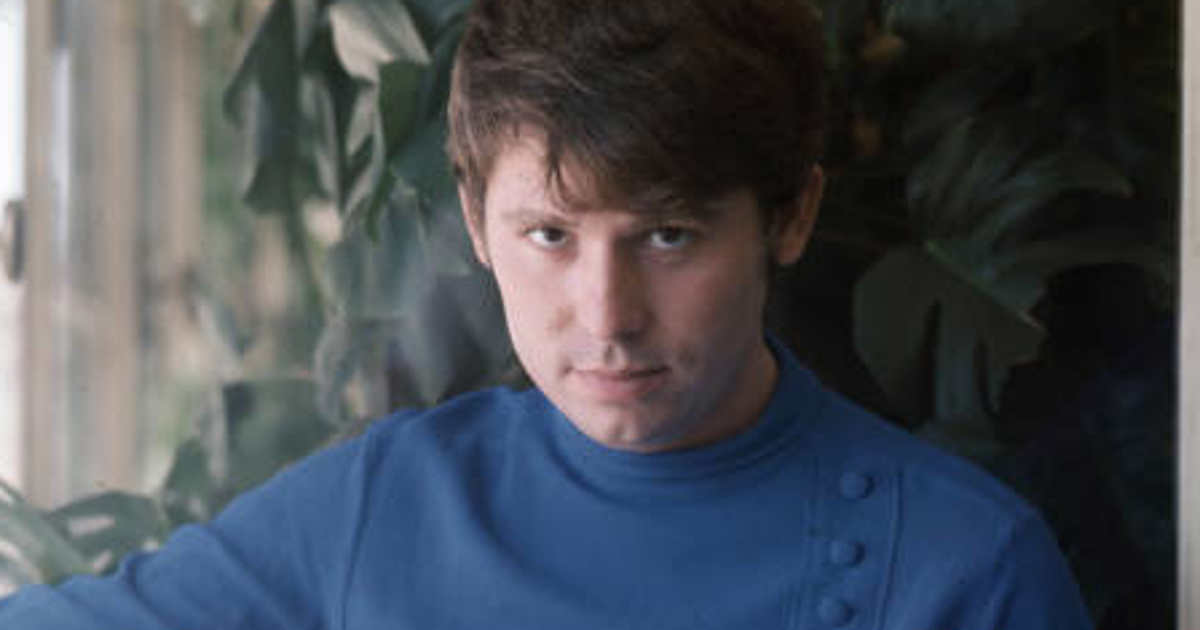 Así presumía Raphael de su primera casa en 1968 en las páginas de la ...