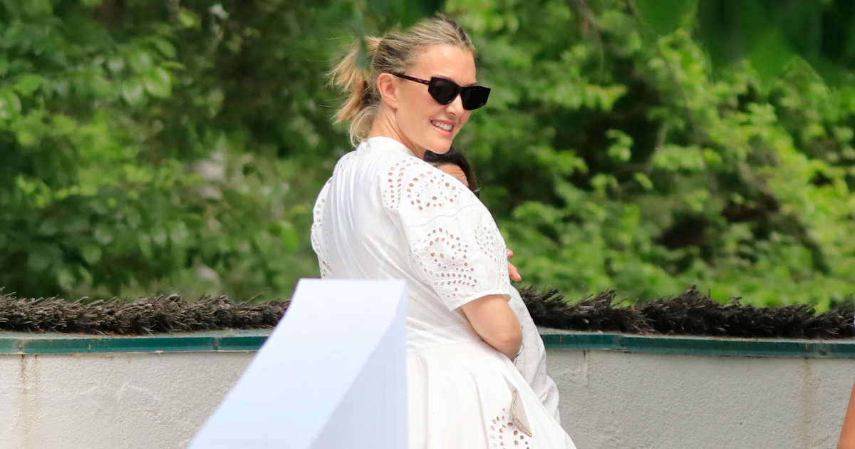 Lamar gatz topless and, wow, it was such enjoyable event