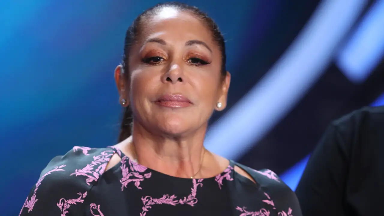 El mensaje con el que ha reaparecido Isabel Pantoja tras el nacimiento ...