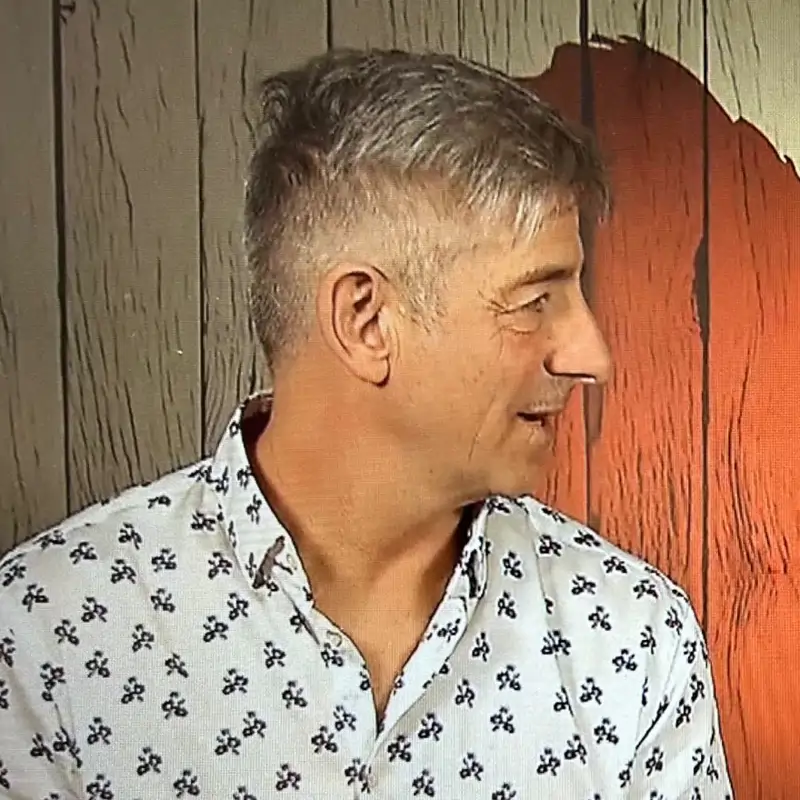 Dos comensales de 'First Dates', muy ilusionados, se saltan las normas ...