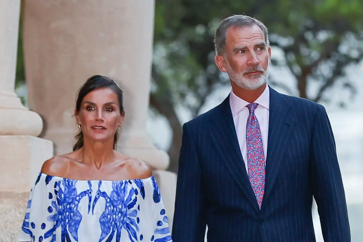 Los reyes, Felipe VI y Letizia, arrancan su agenda estival en Baleares junto a sus hijas