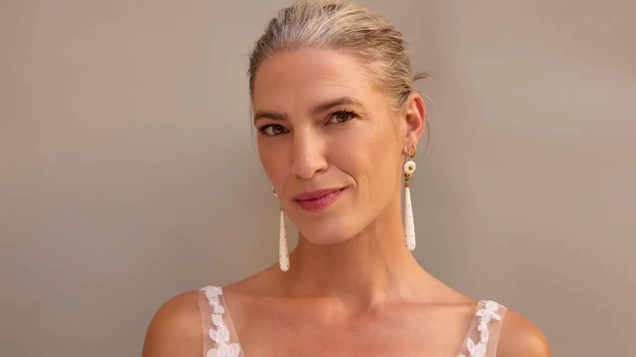 Así es el piso de estilo neoyorkino que tiene Laura Sánchez (44 años ...