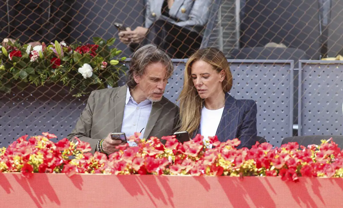 Paula Vázquez e Ignacio Sagnier, en su primer verano juntos: motos de agua y paddle surf en Ibiza