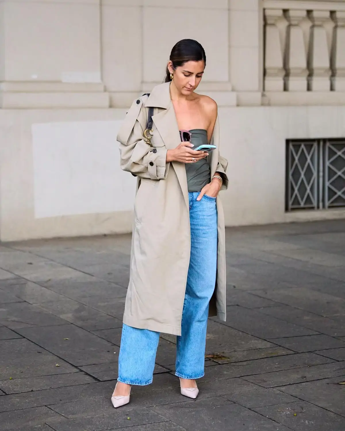 Acaban de llegar a Stradivarius y van a ser todo un éxito: los pantalones vaqueros ‘efecto ...