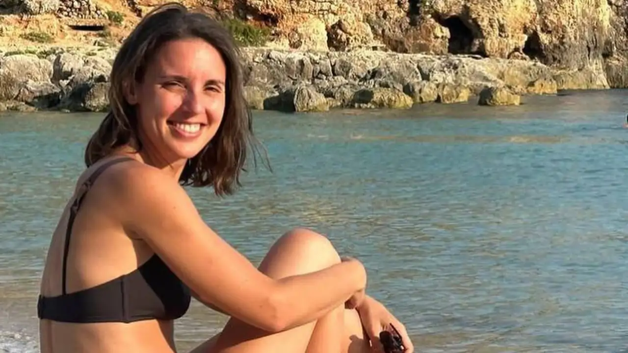 Irene Montero abre el álbum de sus vacaciones en Menorca junto a Ione Belarra: playas ...